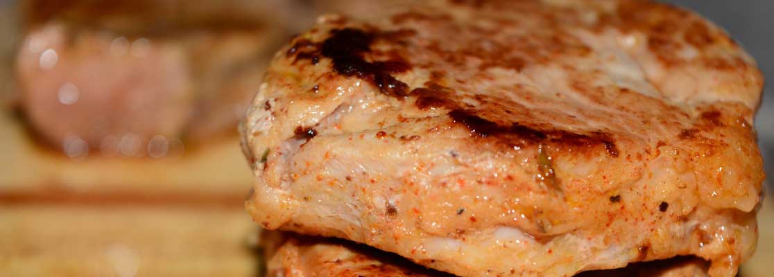 Hoe lang moeten hamlappen bakken? Braden kan natuurlijk ook.